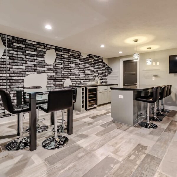 Luxury Retreat- Modern 5br Ranch In Bennington - Omaha, NE