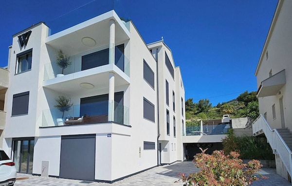 Cozy Apartment For Couples & Solo Travelers - Duba