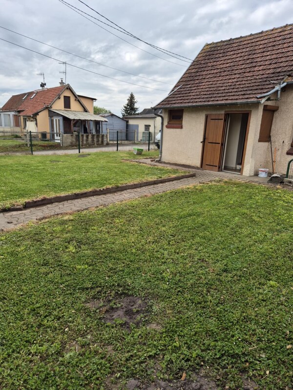 Quiet Corner - Gournay-en-Bray