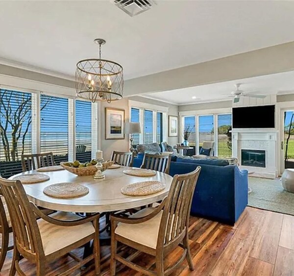 Stylish Condo With Water Views In Sea Pines - Bluffton, SC
