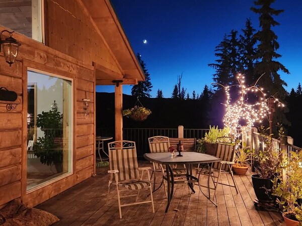 Seville Lane Retreat  Cozy 3 Bedroom Home Near Glacier National Park - West Glacier, MT