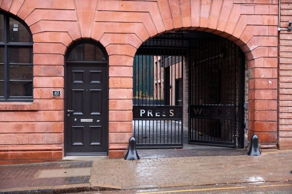 St Paul's Square | Jewellery Quarter - Aston University Main Building