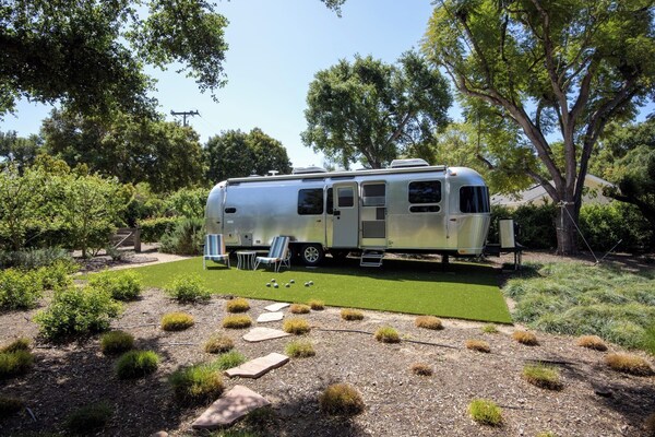 Stunning Hope Ranch View Home, Outstanding Outdoor Amenities + Private Beach. - Santa Barbara, CA