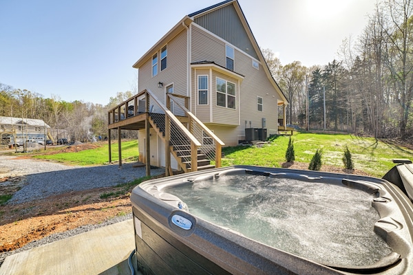 4 Mi To Lake Barkley: Pet-friendly Home W/ Hot Tub - Cadiz, KY