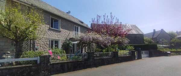 Maison De Vacances Idéale Pour Séjour En Famille Ou Entre Amis - Corrèze