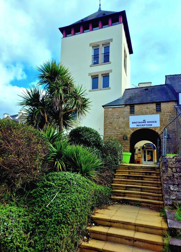 Appartement F2 Dans Résidence, Proximité Immédiate De La Plage Et Du Port. - Arzon