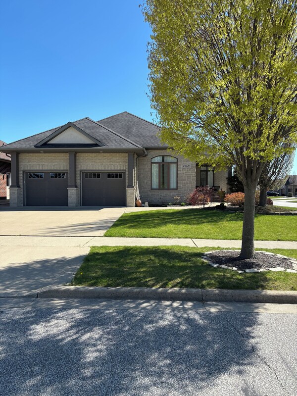 Luxury Dream Home  Beaches, Golf, Parks, Trails  Perfect For Families - Sarnia
