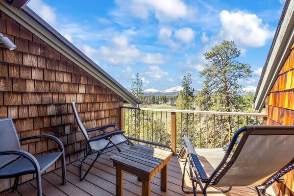 Sisters Chalet 1-bed Retreat With Wifi, Ac, And Views Near Downtown Sisters. - Sisters, OR