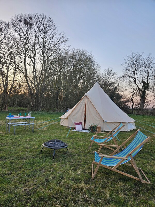 5m Bell Tents-glamping In Picturesque 6 Acre Feld Tucked Away In The Countryside - Cambridgeshire