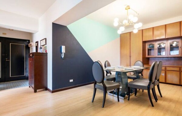 Beautiful And Spacious 3bd2bath Located Next To Daan Park - Taipei