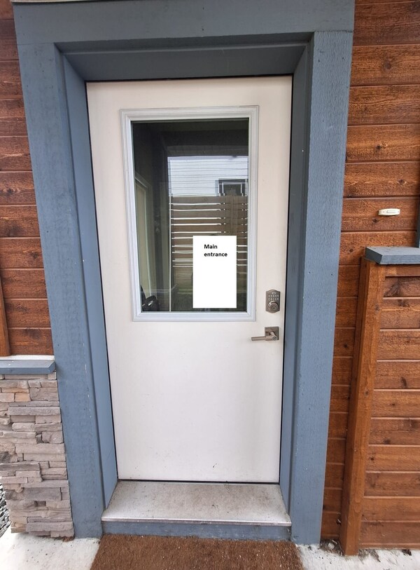 Happy Zone Suite -  Sleeps 4.  Complimentary Refreshments ! - Langford
