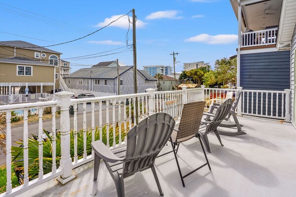 Coastal Cabana - 3 Bedroom, 2 Bathroom Private Home 200 Steps To The Sand - North Myrtle Beach, SC