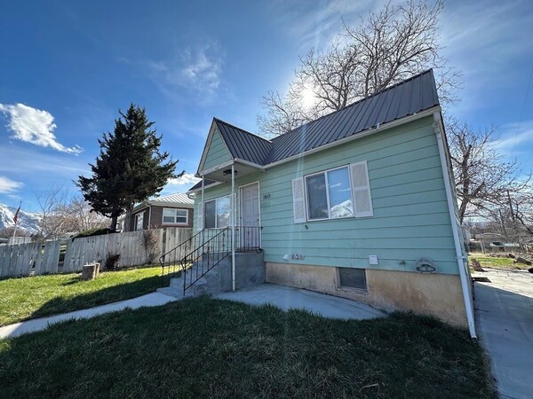 1-bedroom House In Adorable Spanish Fork With Wifi, And Full Kitchen! - Payson, UT