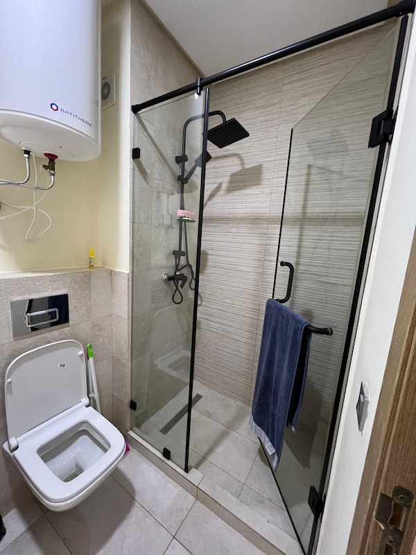 Chic 1-bedroom Apartment With Ac, In Phenomenal âïN-harrouda - Casablanca