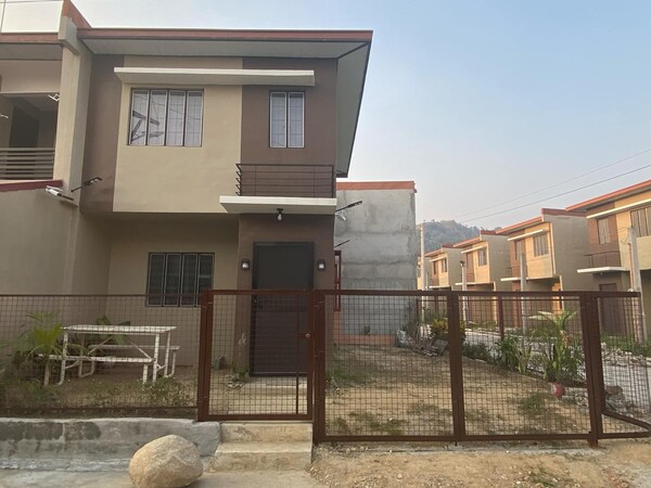 Perfect Staycation For Family And Friends, Near The Beach And Islands. - Bataan