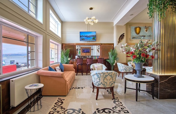 Seaside Serenity | 2 Rooms With Stunning Views L Near Mccaig's Tower - オーバン
