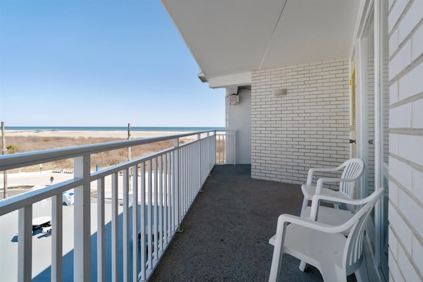 6201 Ocean Ave, Unit 410 - The Nassau Inn - Cape May, NJ