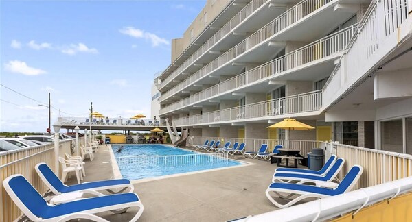 6201 Ocean Ave, Unit 105 - The Nassau Inn - Wildwood Crest, NJ