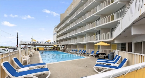 6201 Ocean Ave, Unit 105 - The Nassau Inn - Wildwood Crest, NJ