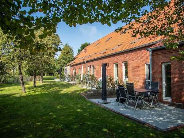 *Gulfhof Boomgaarden - Reemt - Gulfhof Boomgaarden - 15 Reemt (Eg/ Og) - Emden