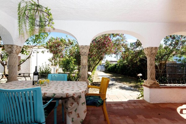 Preciosa Casa De Vacaciones De Un Dormitorio - Cadaqués