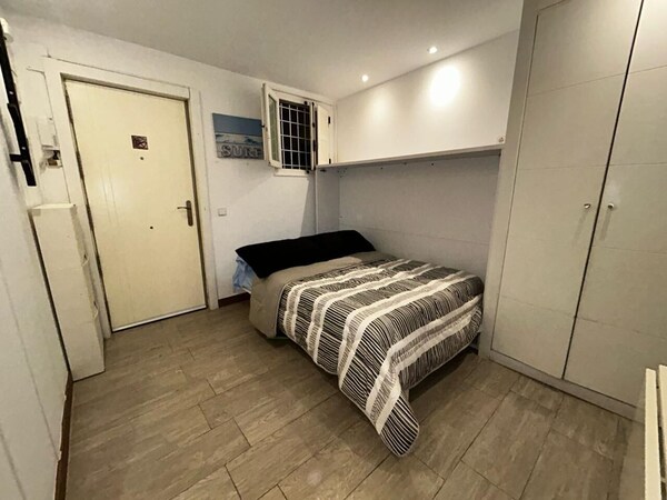 Beautiful Apartment Just A Few Meters From The Bernabeu, Fully Equipped For Couples. - Alcobendas