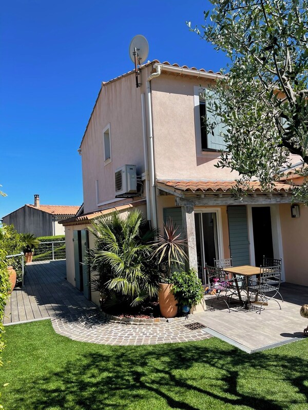 Charming 3-bedroom House With Sea View, Quiet Location, Close To Beaches And Village. - Ramatuelle