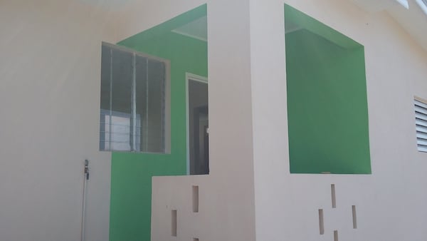 Bathville Apt#2 Is A No Frills One Bed With Ac - Worthing