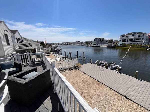 4-bedroom Waterfront House In Beach Haven West With Wifi, Ac. Wash/ Dryer Incl. - Long Beach Island, NJ