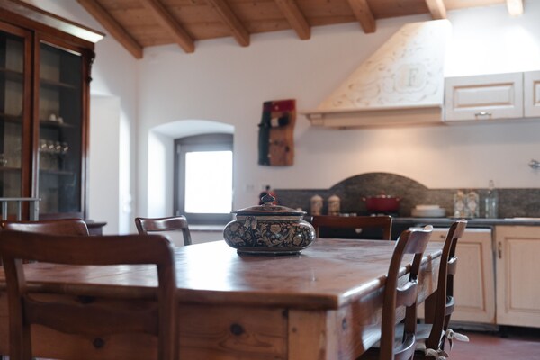 Apartamento-de Lujo-baño Con Ducha-vista Al Campo - Bardolino, Italia