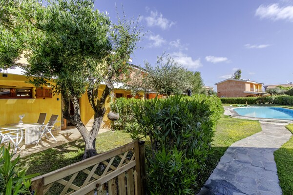 Villa Emerald, Private Compound Swimming Pool - Teulada