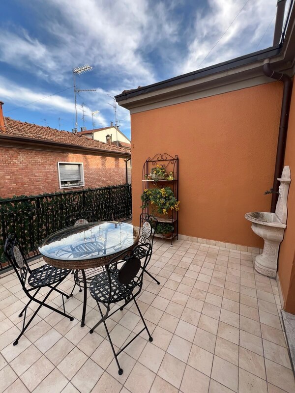 Lachiocciola - Entire House In The Heart Of Imola, Racetrack, Concerts And Formula 1 - Emilia-Romagna