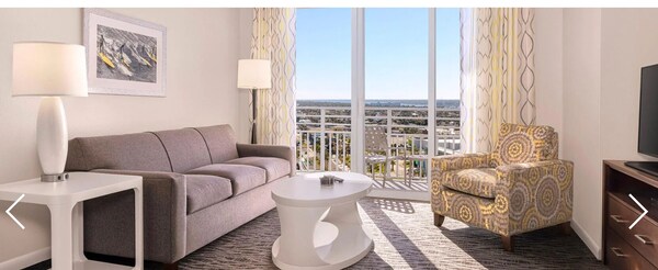 Wyndham Ocean Walk Oceanfront 3 Bedroom/2 Bath Unit Directly On Daytona Beach. - 戴通納海灘
