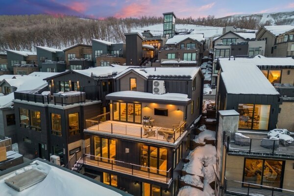 World Class Hiking Biking Ski-in-out Park City Mountain Resort Premier Location - Park City, UT