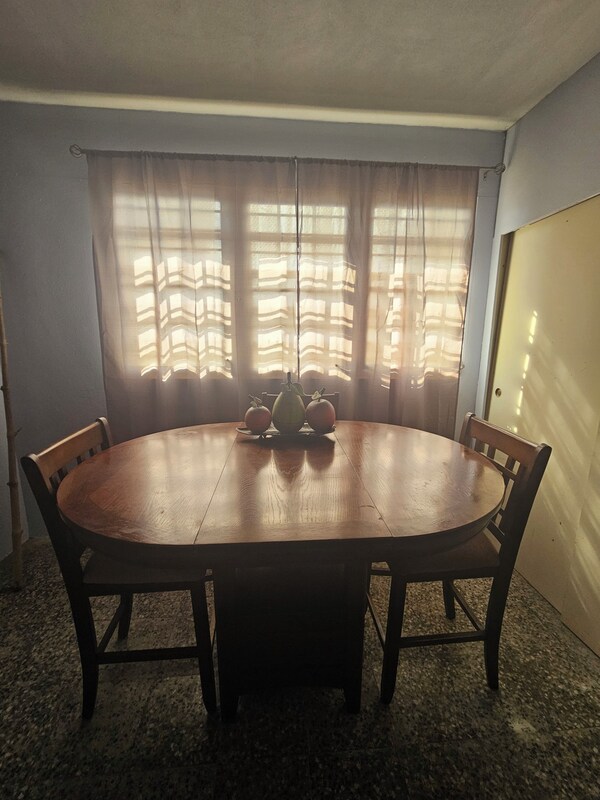 Charming 2-bedroom House With Wifi And Ac In Vega Baja - Manatí