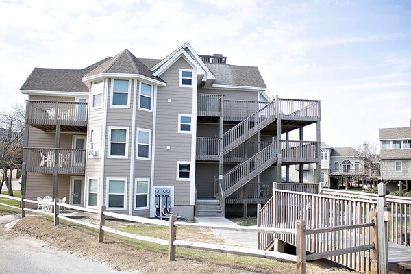 Charming 1br Condo W/ Pool & Beach Access - Duck, NC
