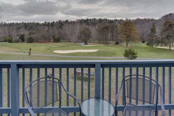 Multi-level Mountain Stay W/ Pool - Virginia