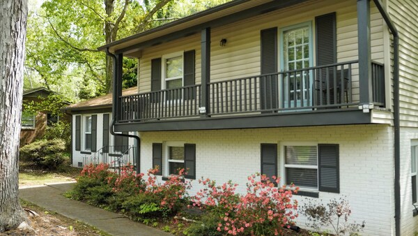 Charming 4-bedroom House With Ac, Wifi In Peaceful Mint Hill And 2 Living Rooms - Charlotte, NC