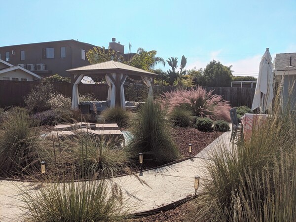 Cozy 3-bedroom Cardiff Surf Bungalow With High-speed Wifi And Ocean Breezes! - San Diego