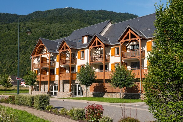 Bel Appartement Spacieux 6p | Accès Gym + Piscine - Bagnères-de-Luchon