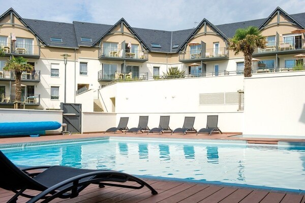 Bel Appartement, à 50m De La Plage ! Accès Piscine - Fouesnant