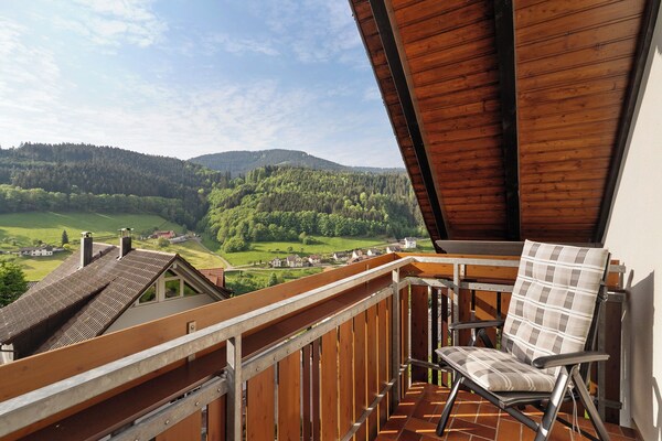 Ferienwohnung 'Herbert Panter' Mit Berg-und Talblick, Privater Balkon Und Wi-fi - Bad Peterstal-Griesbach