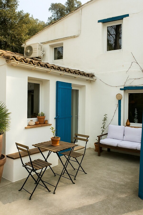 Magnificent Cottage Close To Downtown Aix - Aix-en-Provence