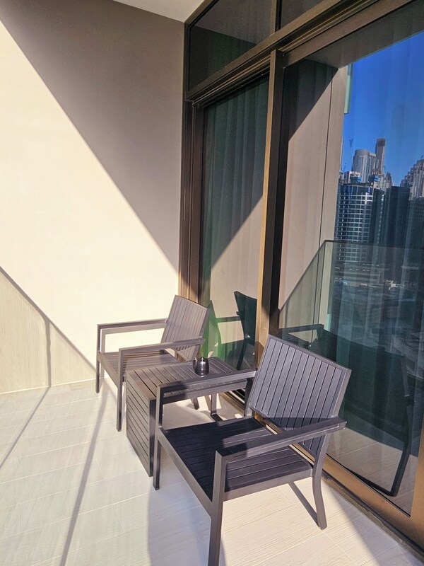 Cozy 1-bedroom Apartment In Beautiful Dubai With Burj Khalifa Views - Dubái