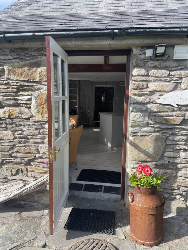 Mauras Cottage On The Coast - County Cork