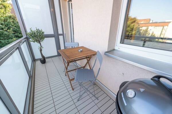 Rr | Central Apartment 80m² - 2 | Balcony | Washer - Magdeburg