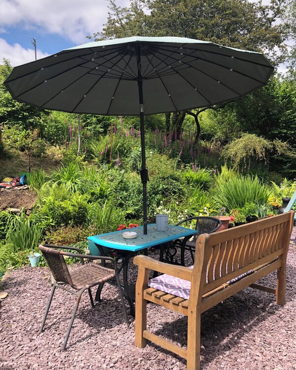 Streamside Cottage On The Wild Atlantic Way With Wifi & Parking - Skibbereen
