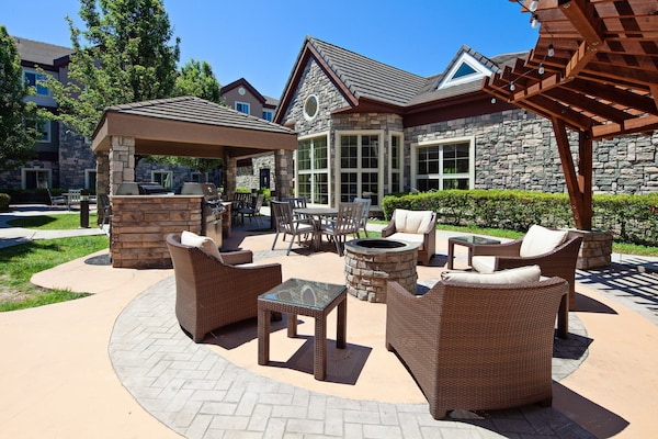Suite Near Napa Valley Wine Country | Pool, Shared Whirlpool + Gym Access - Vallejo, CA