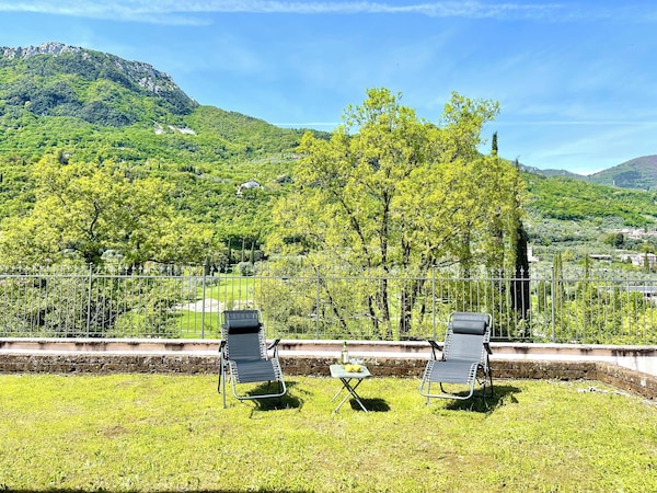 D1mora Green Golf: The Right Combination Of Lake, Vacation And Golf. - Gargnano