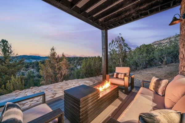 Sunset Pointe| Modern Comfort| Epic Views| Zion - Orderville, UT